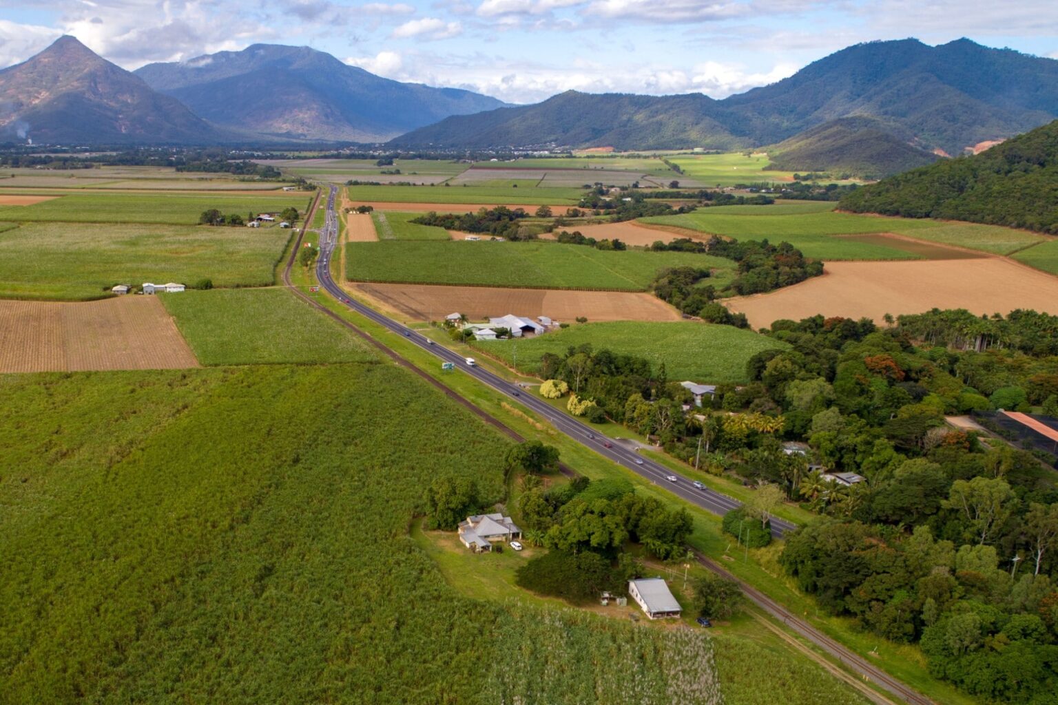 Bruce Highway safety upgrades to start at Isis Central - Roads ...